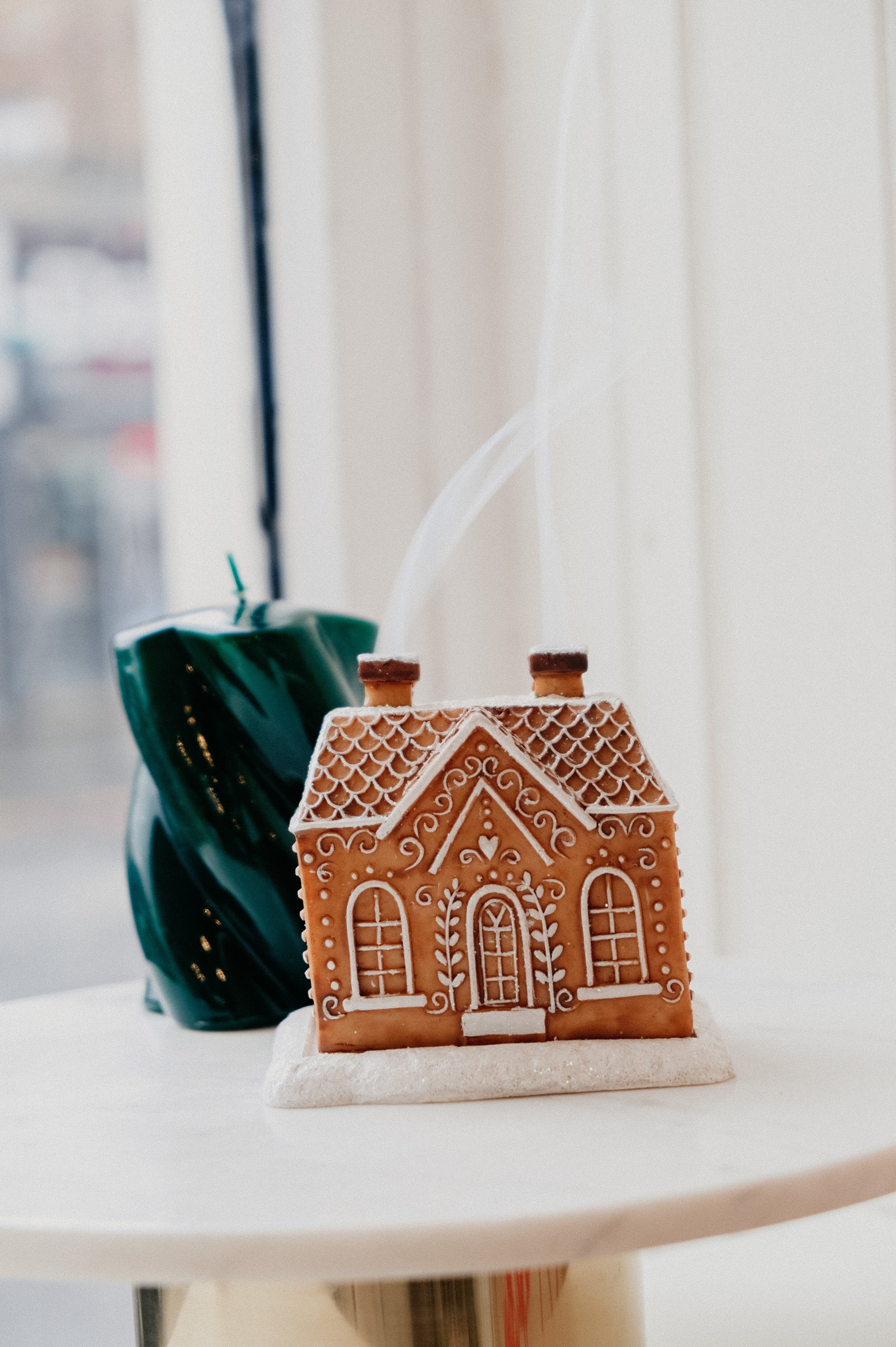 Gingerbread House Incense Cone Burner – Ajouter